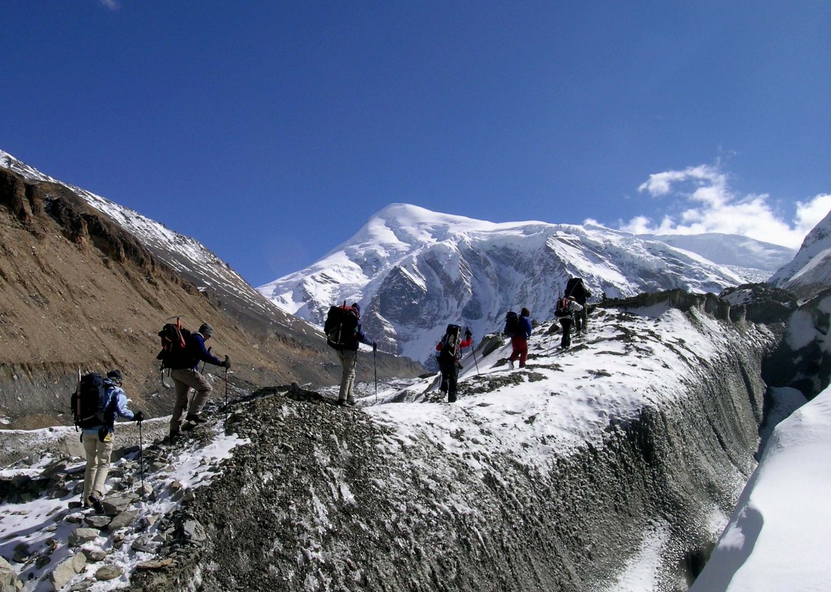 How can I train for High Altitude Climbing? | Nomadic Adventures's Blog